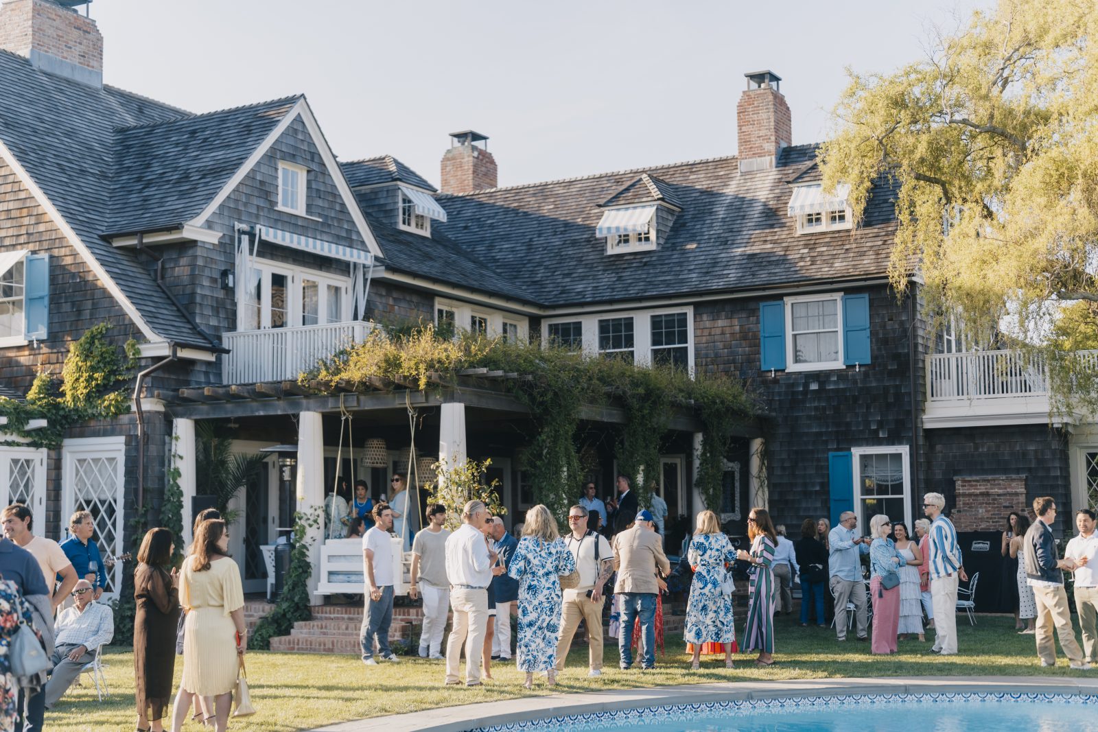 HAMPTONS SOCIAL – The Insider Guide to the Hamptons